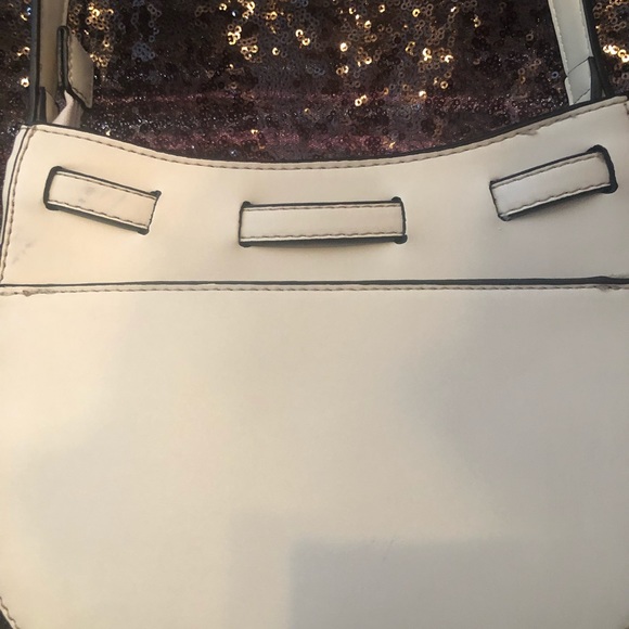 Simply Noelle | Bags | White Simply Noelle Polyurethane Crossbody Purse ...